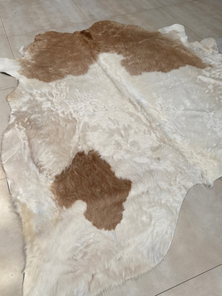 Large cowhide rug – mamapapa